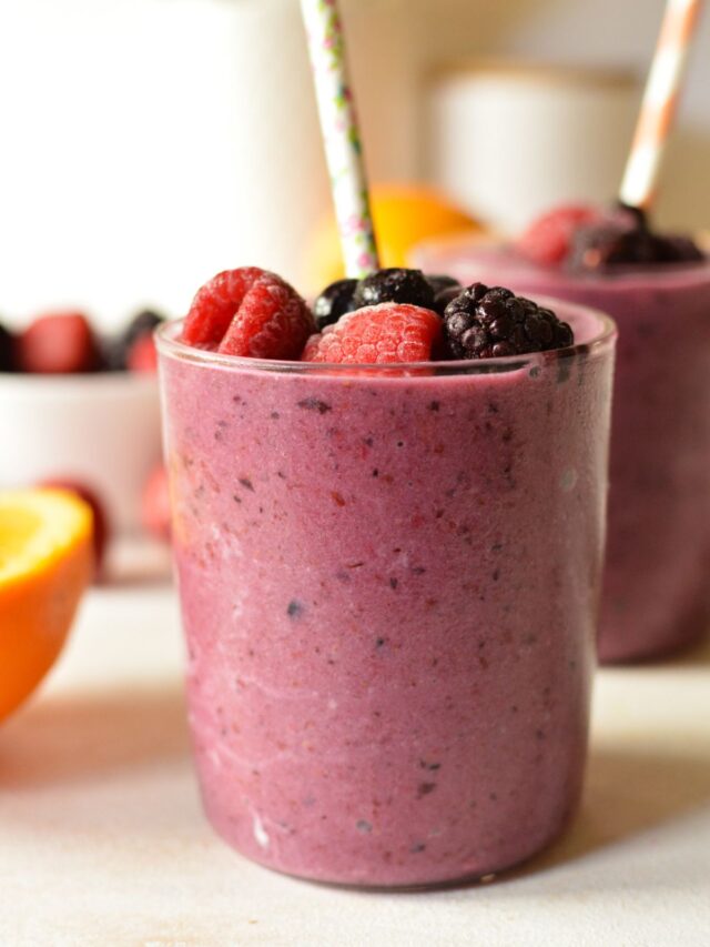 Nuts in Smoothies - The Ultimate Guide - Sip Sip Smoothie