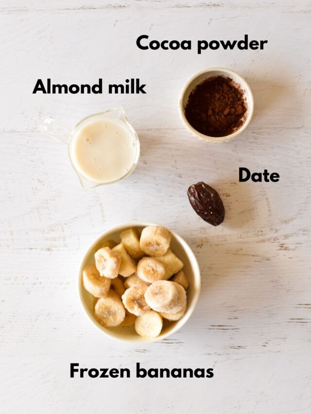 Chocolate Banana Smoothie - Sip Sip Smoothie