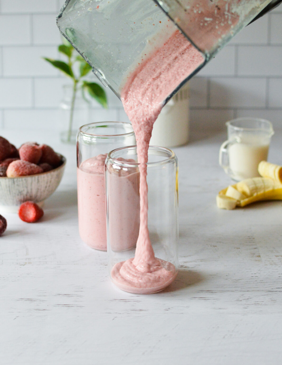 Strawberry Cottage Cheese Smoothie - Sip Sip Smoothie